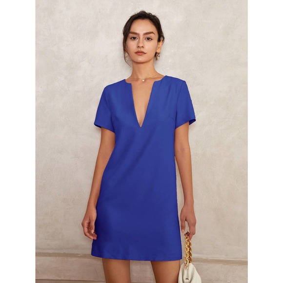 WILA | Tops | Minimalist Notched V Neck Keyhole Back Tunic Dress White ...